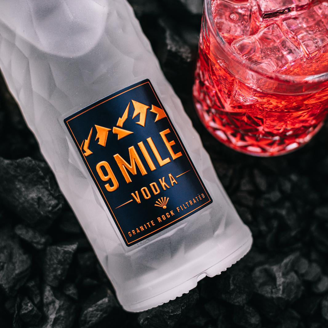9 MILE Vodka, 1,75l jetzt bei greatr kaufen! – greatr-drinks.com